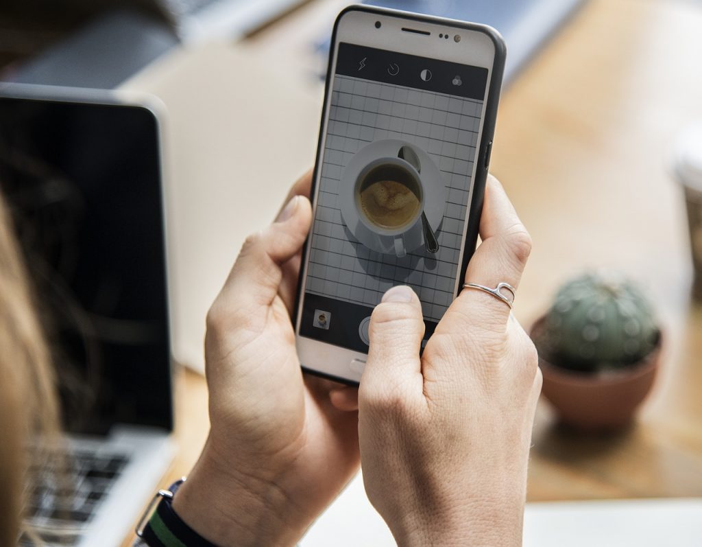 Snapchat for Business - Pros and Cons of Snapchat | Workspace Digital